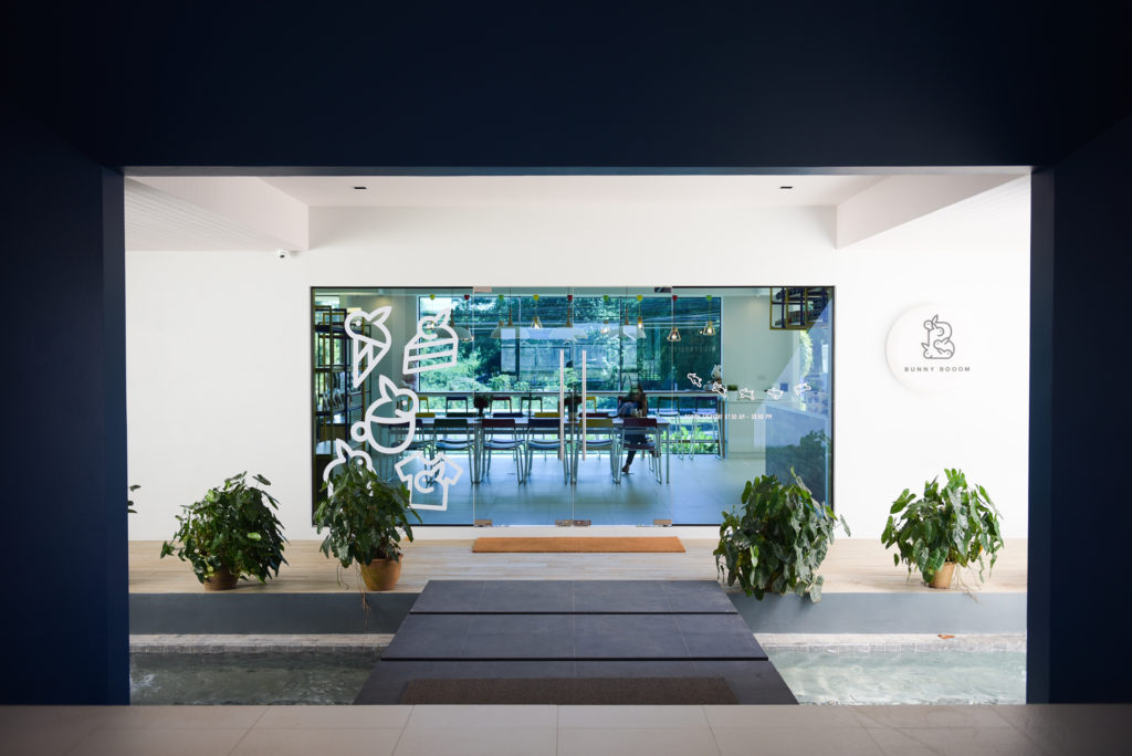 Bluerabbithotel12 - Blue Rabbit Hotel